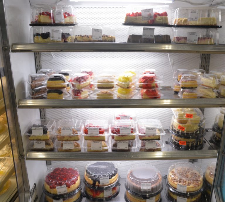 Amish Bakery | Donut Shop | Fresh Bread | A&R Bakery Middletown DE