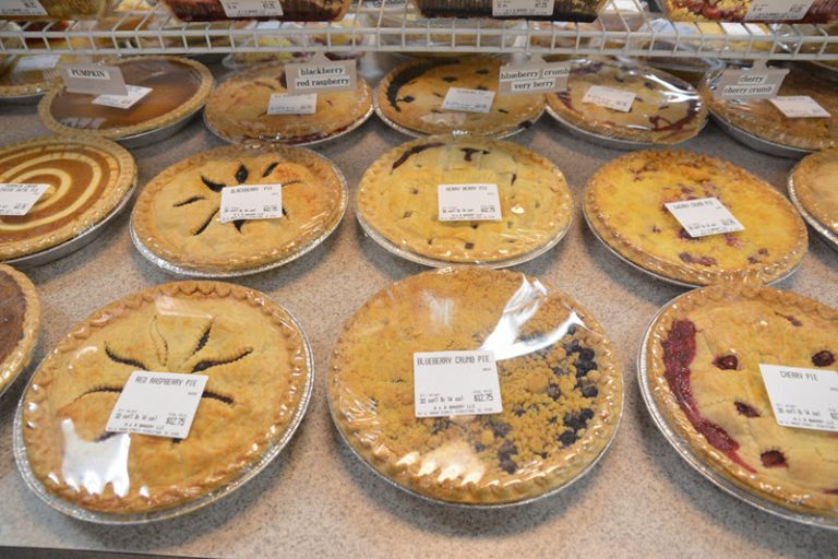 Amish Bakery | Donut Shop | Fresh Bread | A&R Bakery Middletown DE